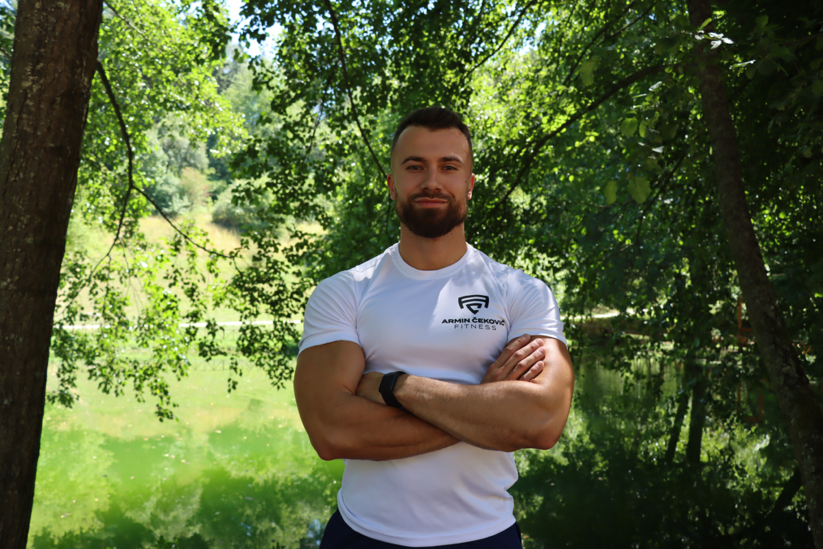 Brzi fit sa Arminom Čekovićem: Vježbajte s nama! - Cuvajzdravlje.ba